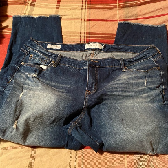 torrid | Jeans | Torrid Distressed Ankle Blue Boyfriend Jeans | Poshmark